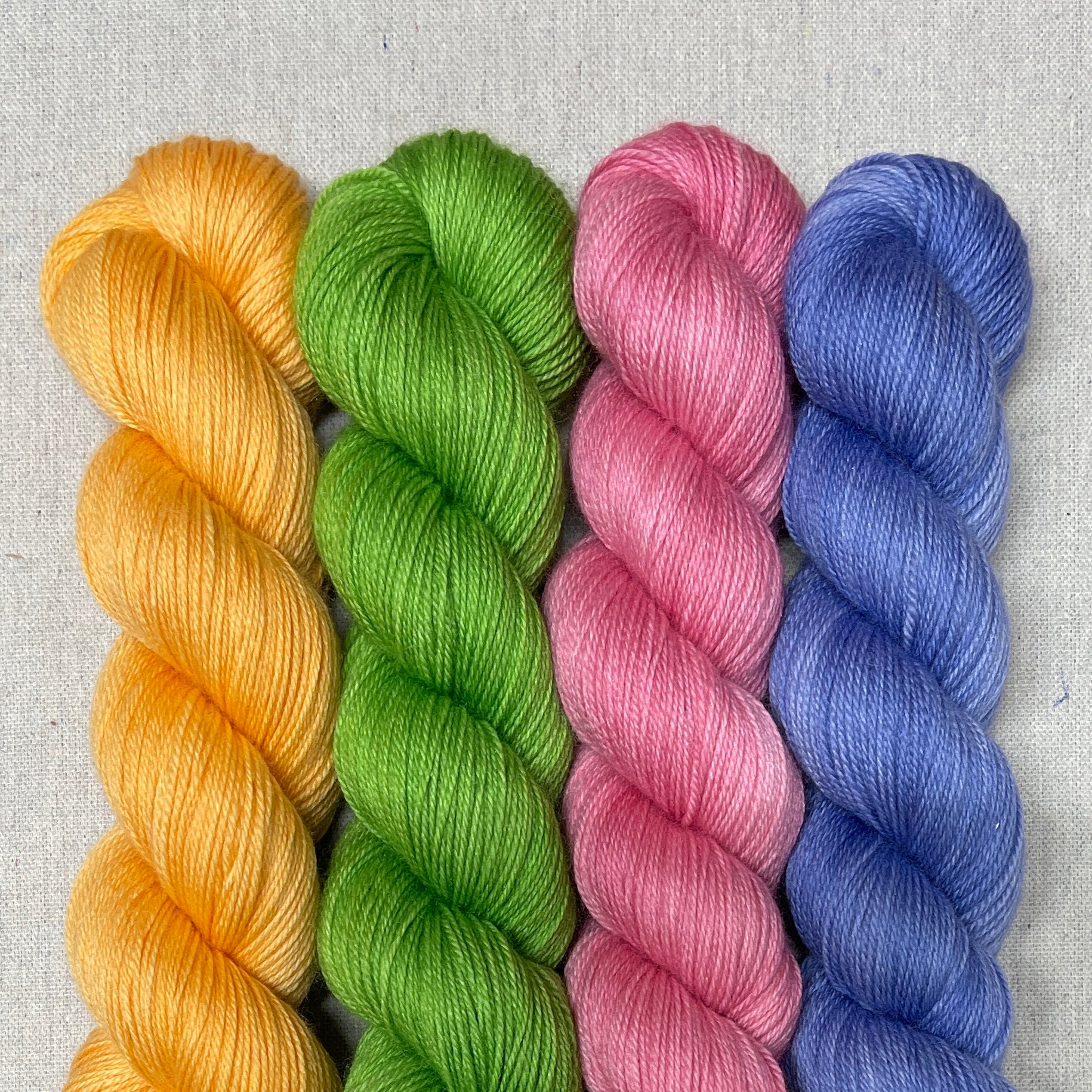 Socks Of the Secret Garden – The Fibre Studio at Yarns to Dye For