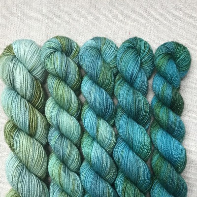 Neptune - Splash – The Fibre Studio at Yarns to Dye For